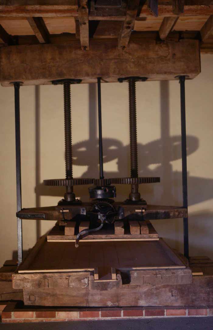 The Old Cider Press and Threshing Barn - Middle Coombe Farm